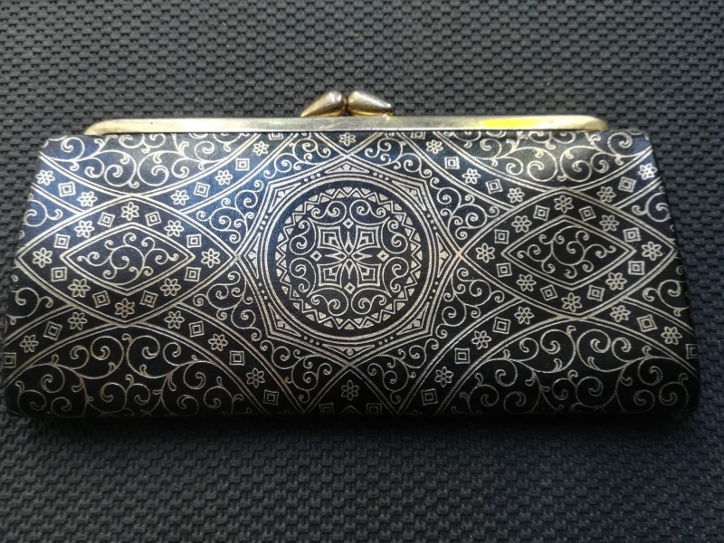 Starinski novčanik