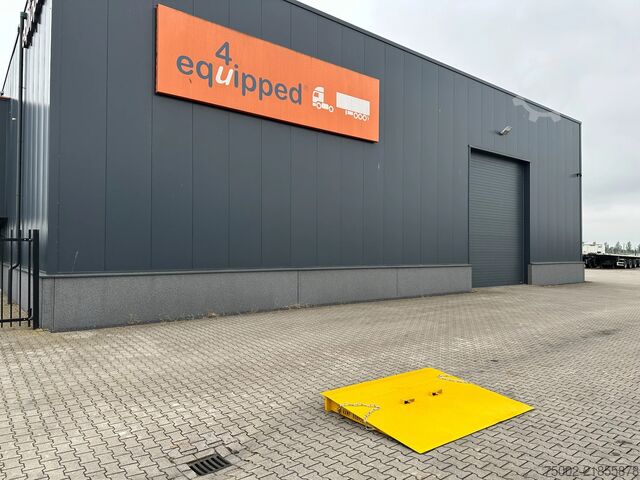 Kontejner
Onbekend ramp 2m wide / 7.500kg