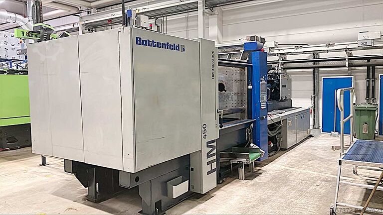 Mašina za brizganje plastike
Battenfeld HM 450/3300