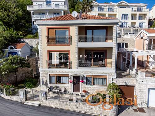 Luksuzna kuća sa panoramskim pogledom na more i velikim terasama – Zelenika, Herceg Novi