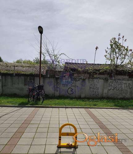 Parking mesto na Novoj Detelinari