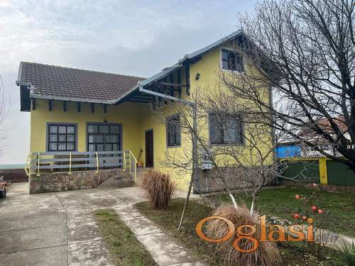 Smestaj/sobe u kuci, do max 10 osoba (5+5+zajednicki prostor/odvojeni ulazi)