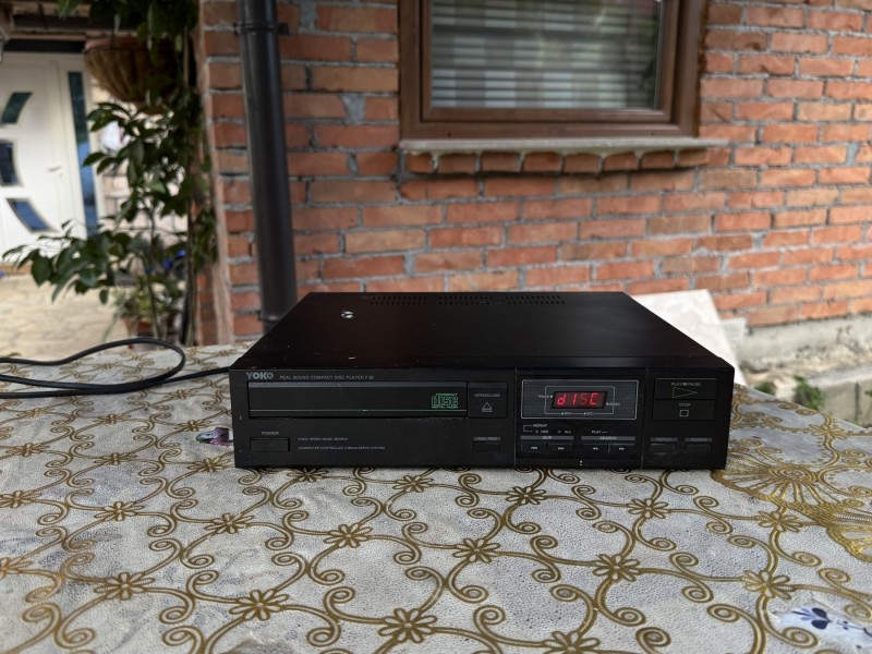 YOKO F-92 Compact Disc Player