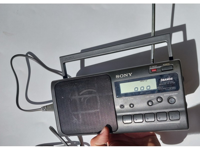 Sony radio ispravan
