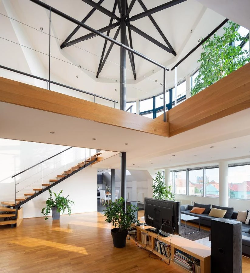 APARTMENT PENTHOUSE FESTINA LENTE