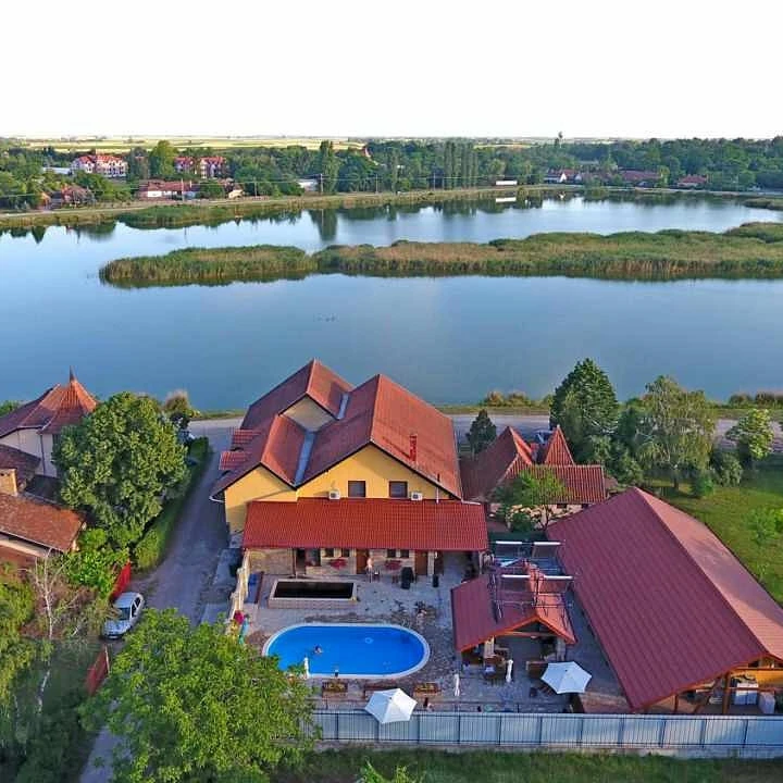 VILLA ALEKSANDAR