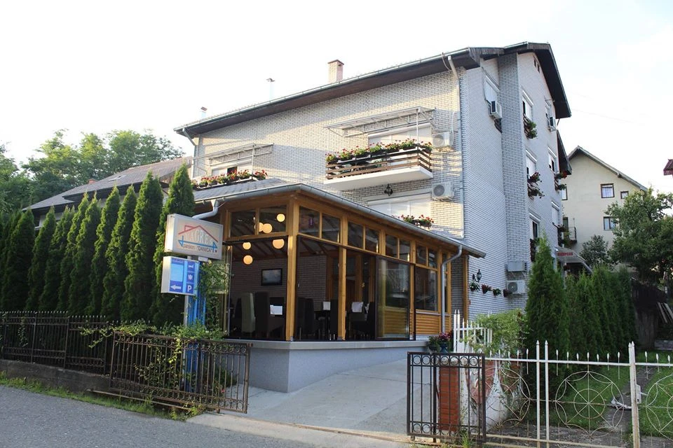 HOTEL DANICA