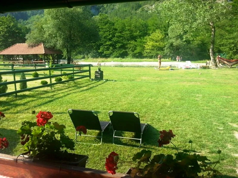ETNO SELO BISER LOPATNICE