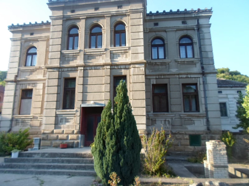 DUNJIN KONAK