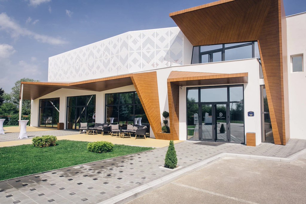 HOTEL DIJANA