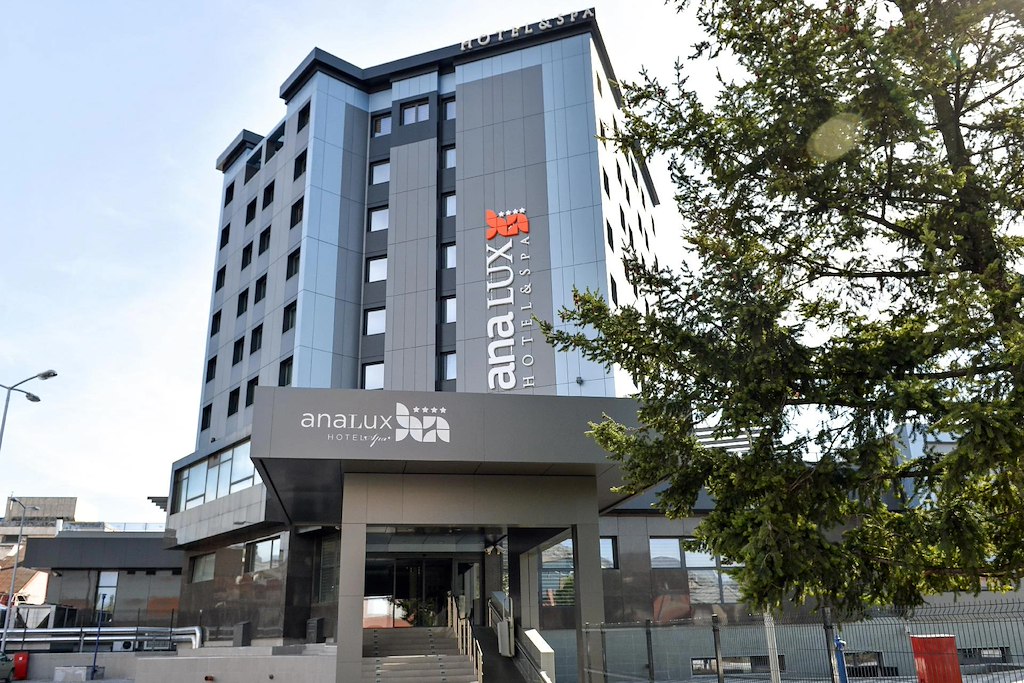 HOTEL ANA LUX SPA