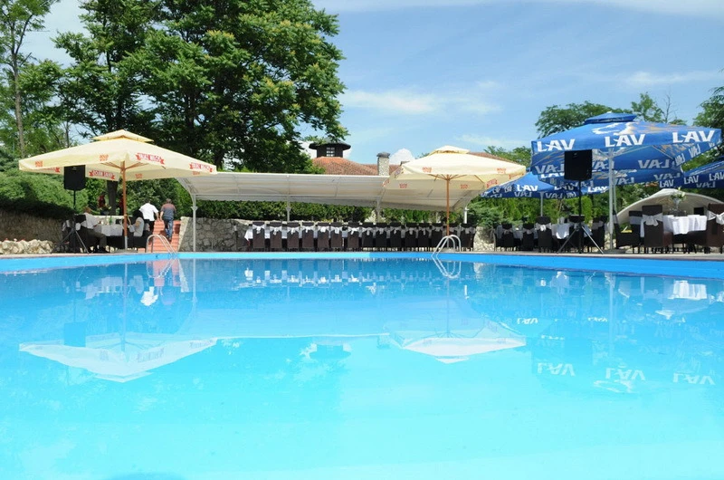 VILA ATOS