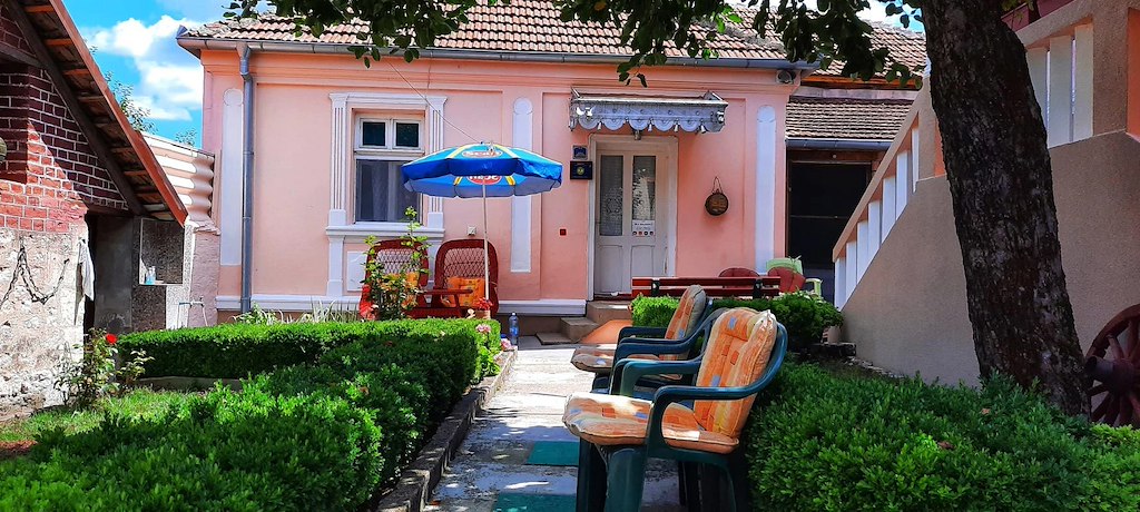 VILA MILENOVIĆ RAJAČKE PIVNICE