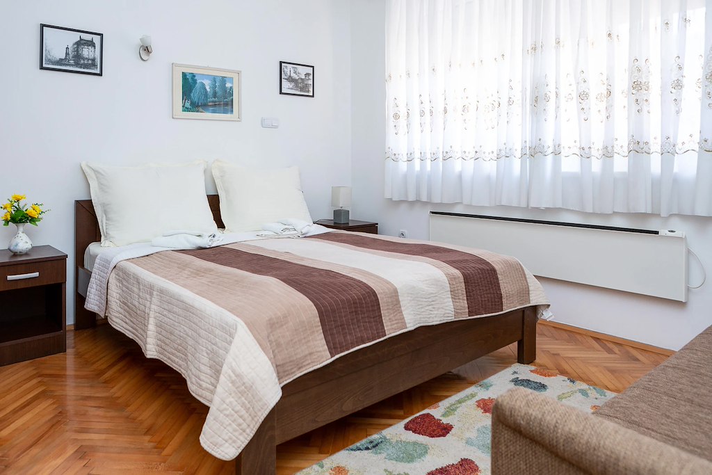 SMEŠTAJ LUKA