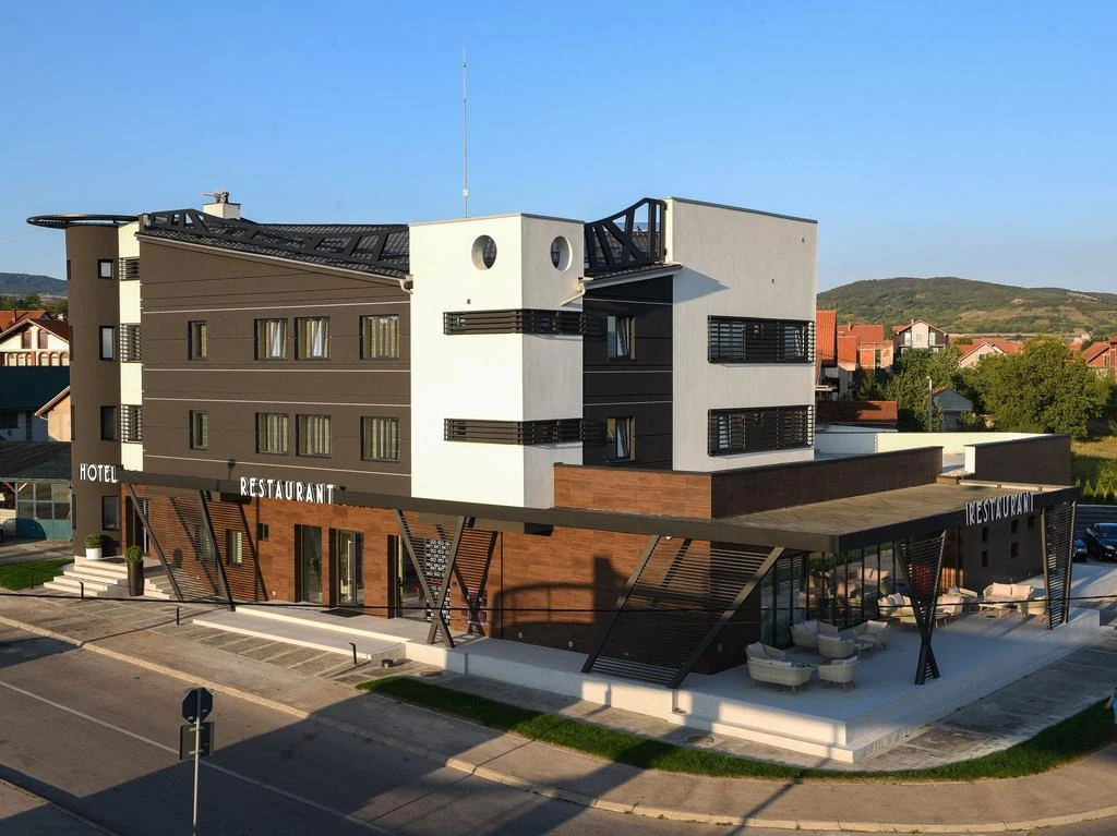 HOTEL IDEO LUX