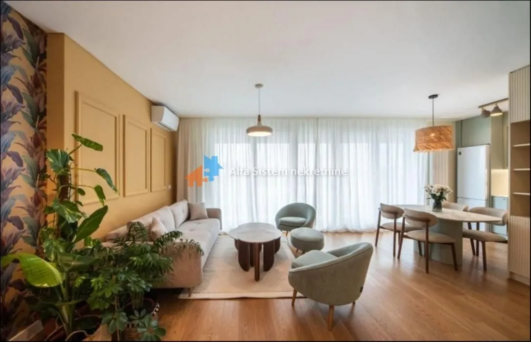 Izdavanje, trosoban stan, 100m², Vračar Sve Podlokacije, Beograd