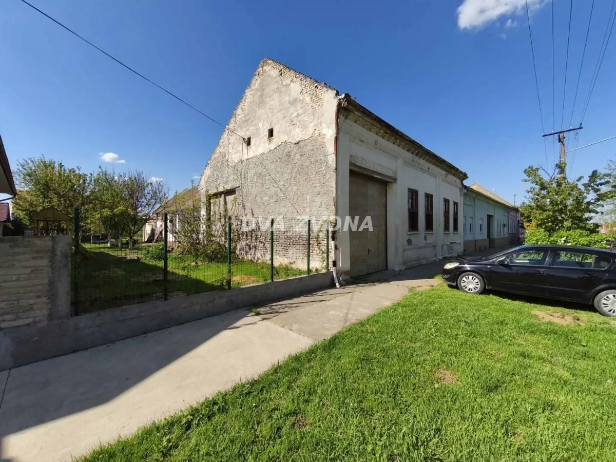 Prodaja, kuća, 408m², Bela Palanka, Srbija