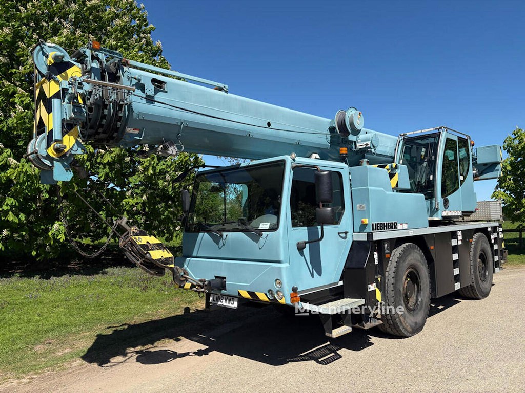 Liebherr LTM 1040-2.1 dizalica za sve terene