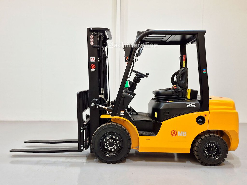 Novi MB Forklift CPCD25T8 G51 dizel viljuškar