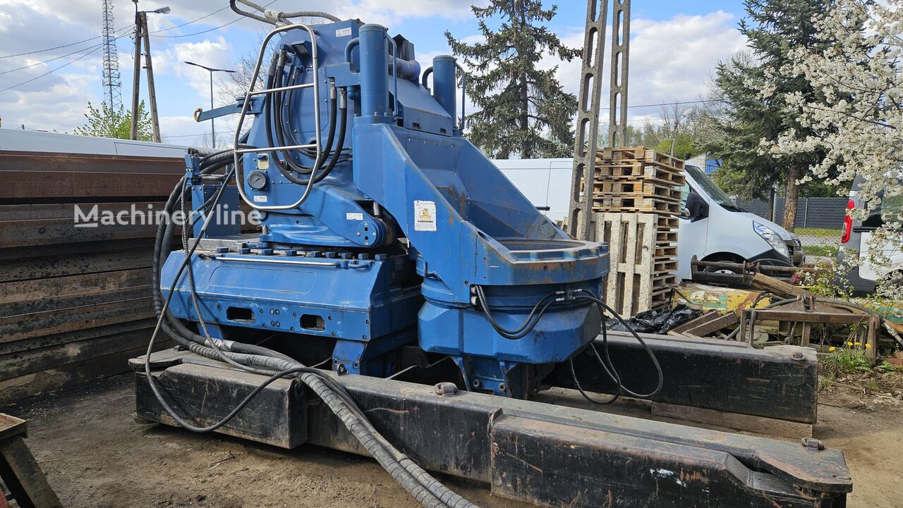 Giken Kowan Still Worker ZU-100 no Giken Silent Piler mašina za pobijanje šipova