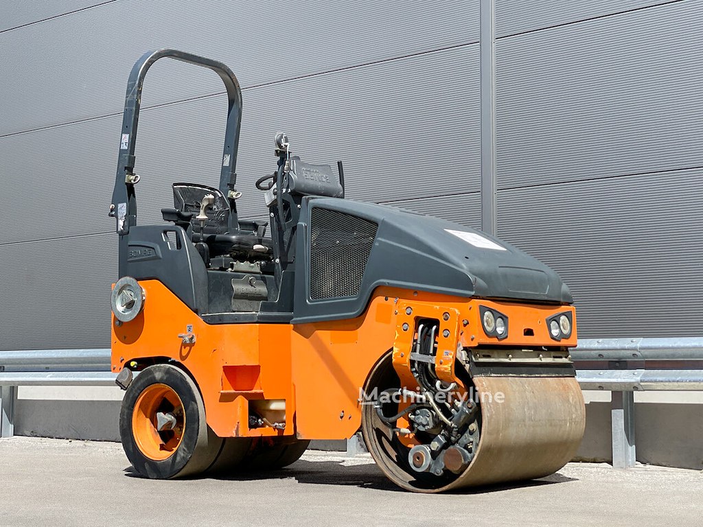 BOMAG BW 100 AC-5 kombinovani valjak