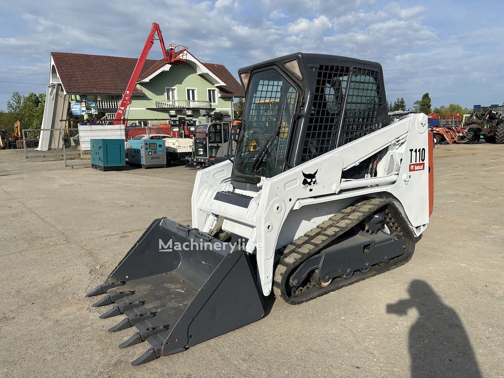 Bobcat T110 mini utovarivač guseničar