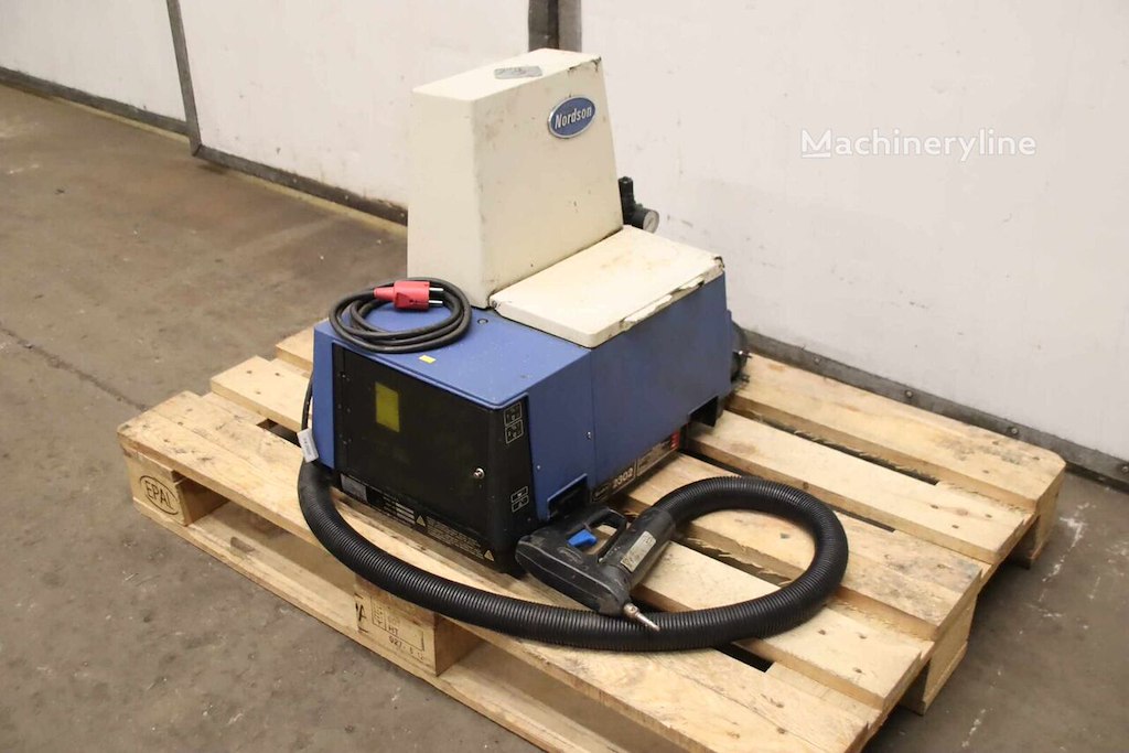 Nordson 2302 276239 Klebstoff-Schmelzgerät ostala oprema za plastiku