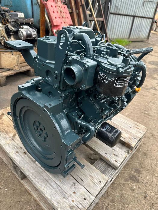 Yanmar 3TNV82A motor za mini bagera