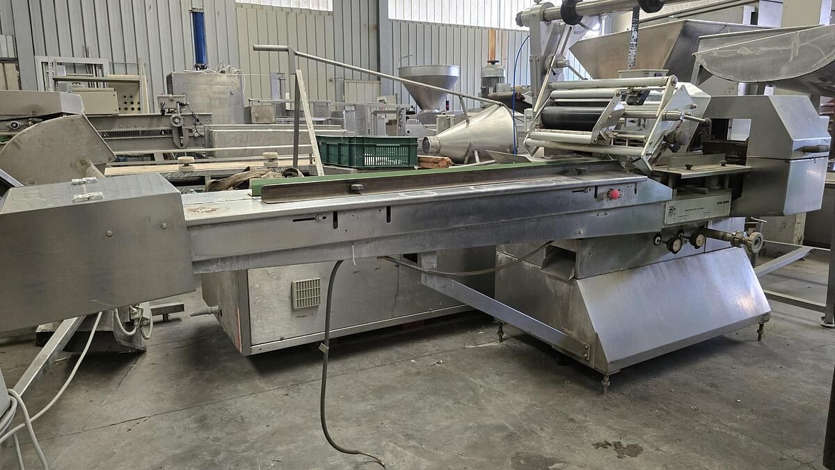 PFM 2000 confezionatrice flow pack - Flow pack packaging ma horizontalna mašina za pakovanje
