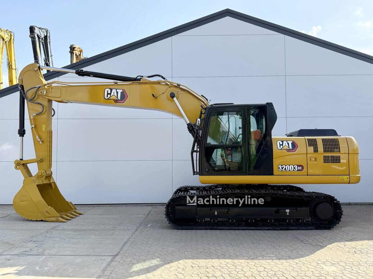 Novi Caterpillar 320D3 GC bager guseničar