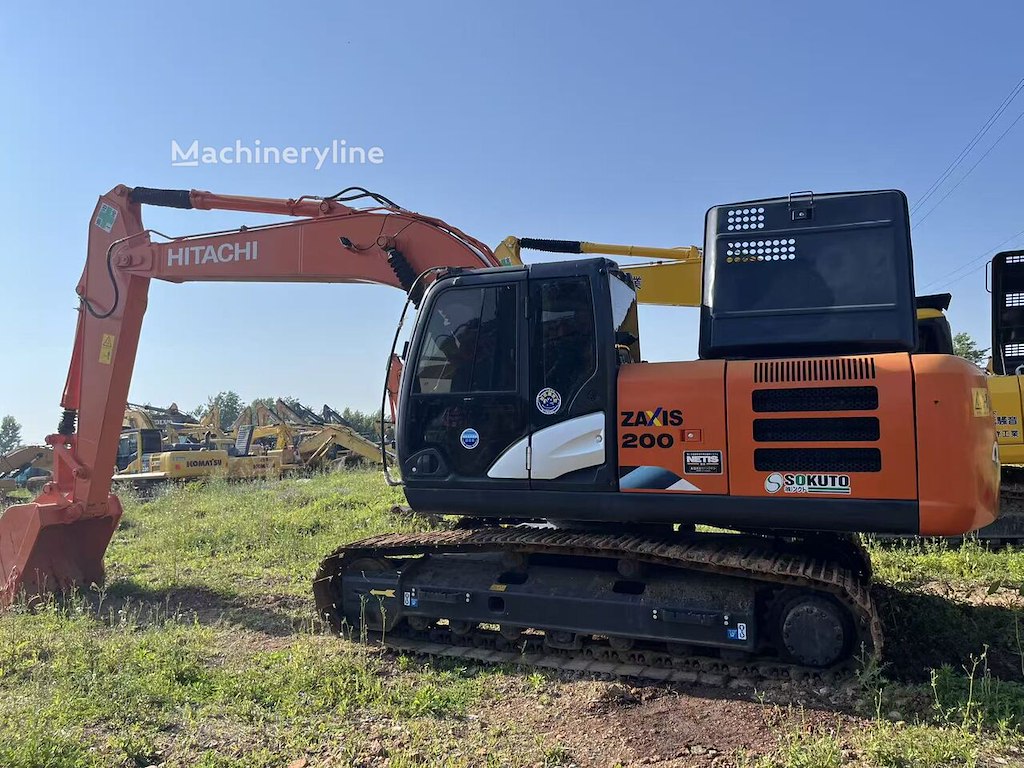 Hitachi ZX200-5G bager guseničar