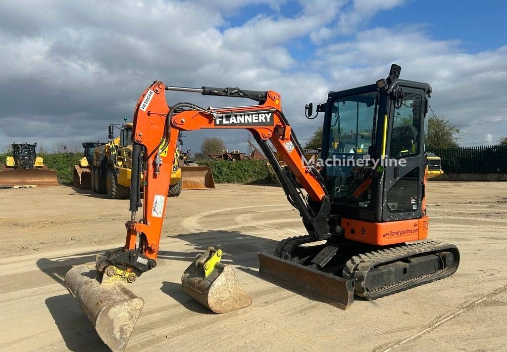 Hitachi ZX 26 U-6 CR mini bager