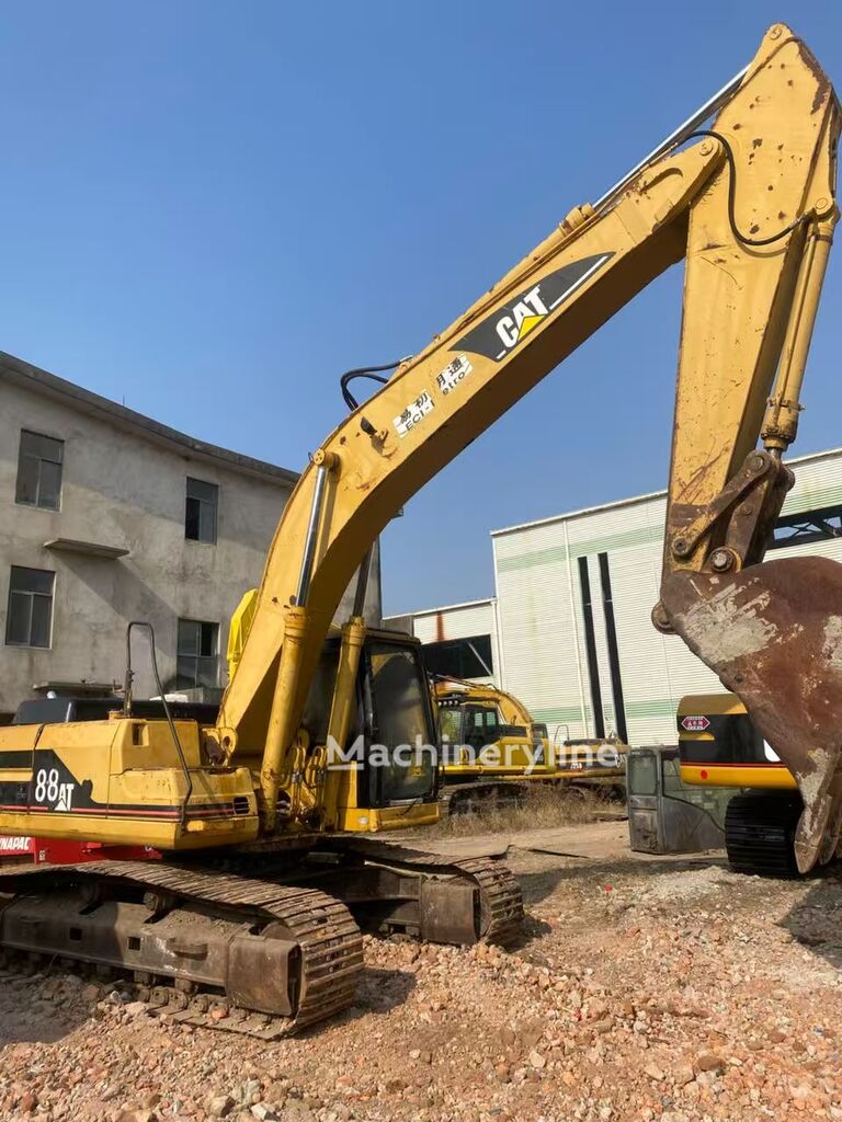 Caterpillar 325B bager guseničar