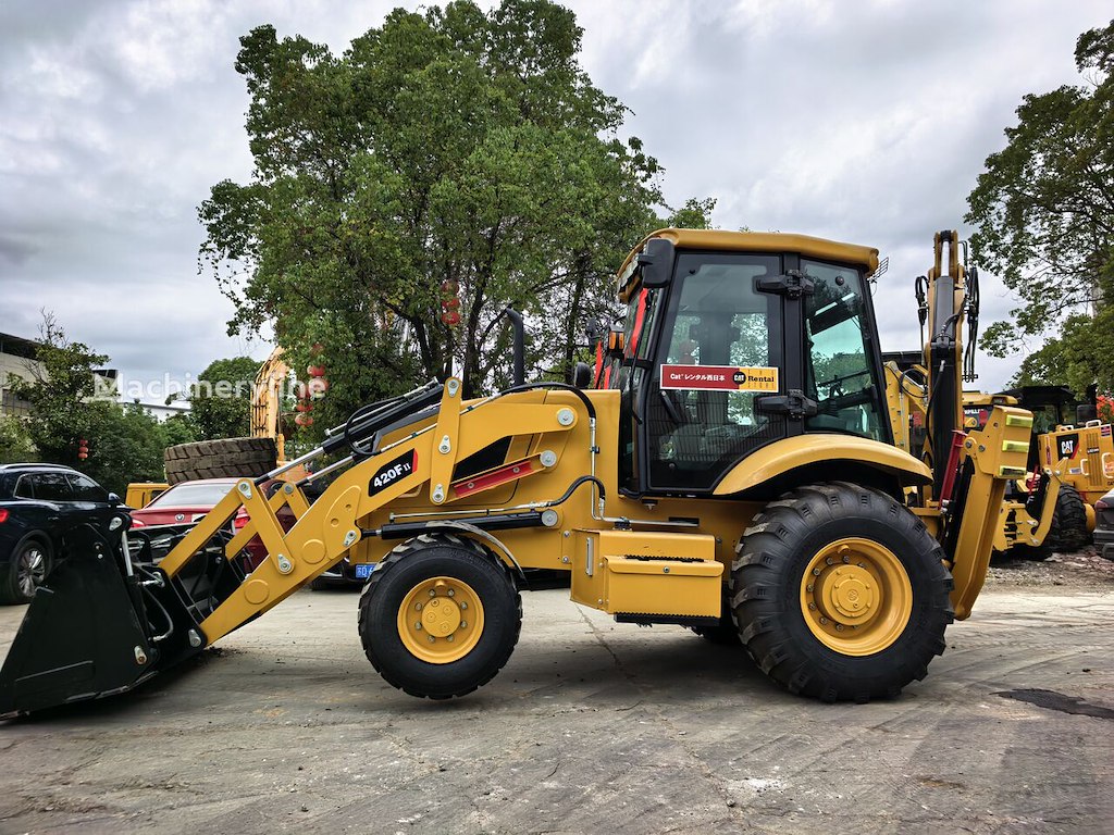 Caterpillar 420F bager-utovarivač