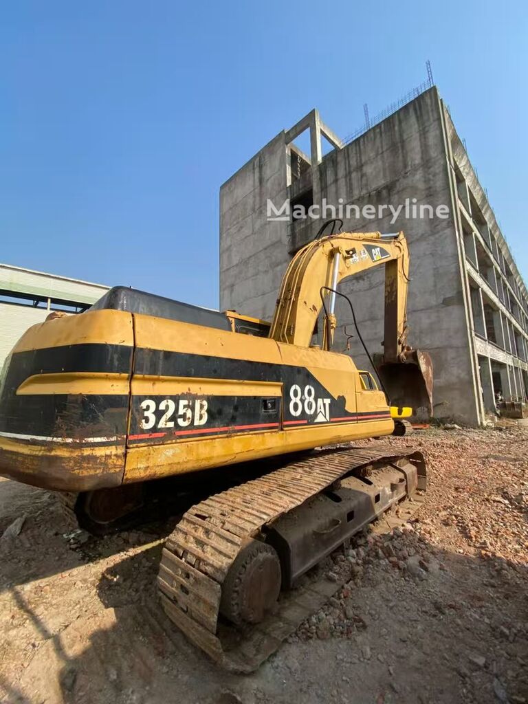 Caterpillar 325B bager guseničar