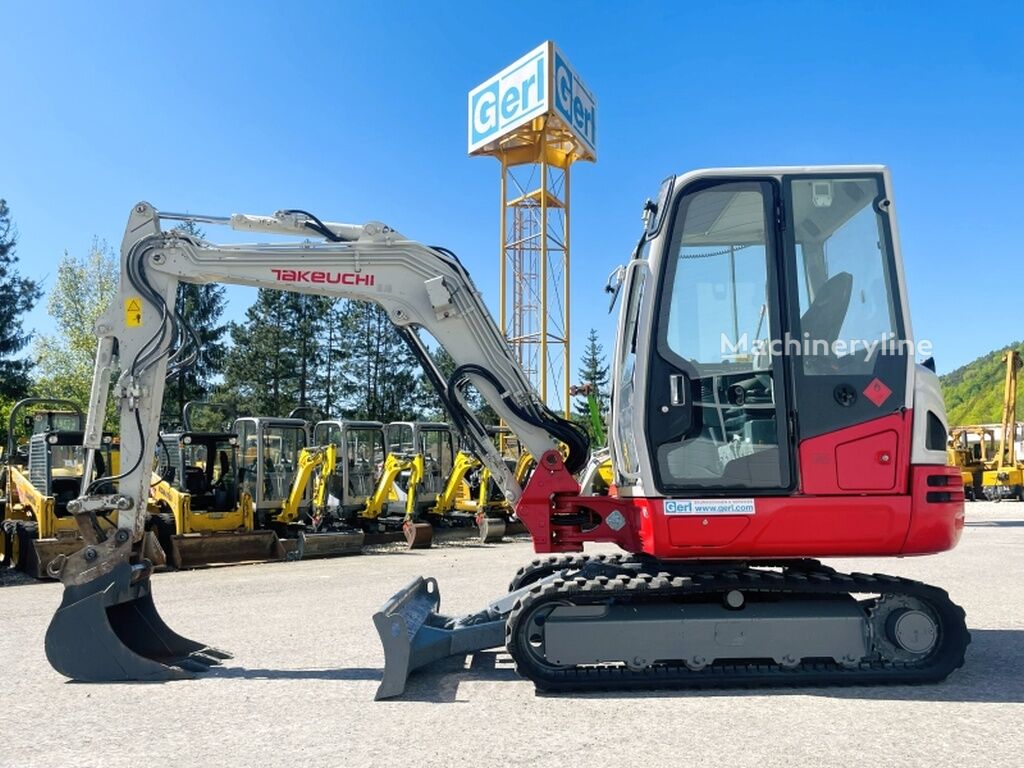 Takeuchi TB240 mini bager