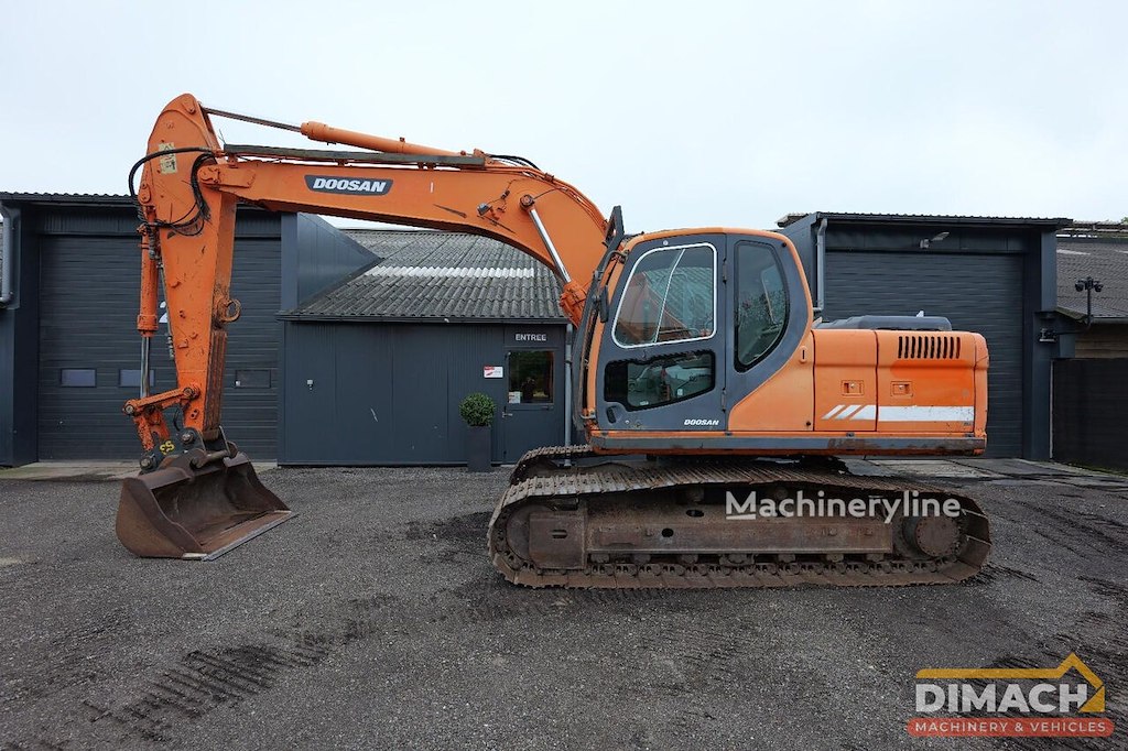 Doosan DX 180 LC Doosan 6-cylinder - mono boom - air conditioning - dig bager guseničar