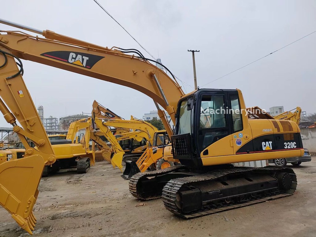 Caterpillar 320C bager guseničar