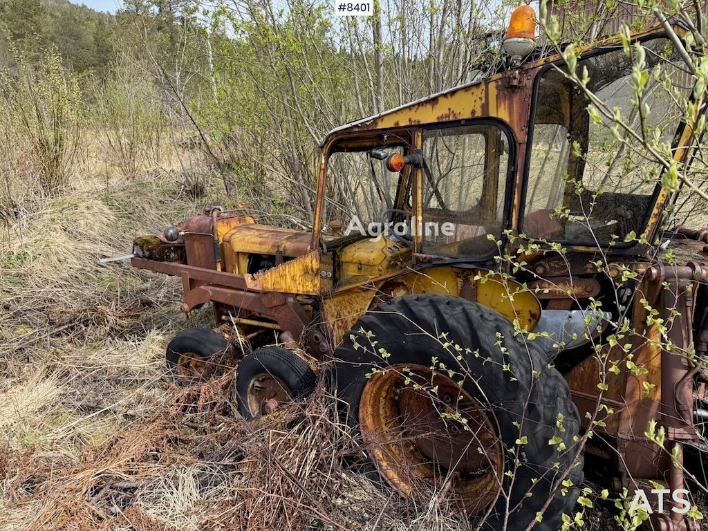 Volvo 400 Buster traktor točkaš