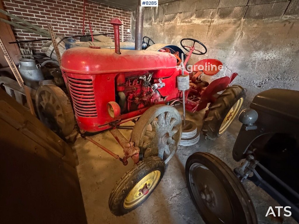 Massey Pony traktor točkaš