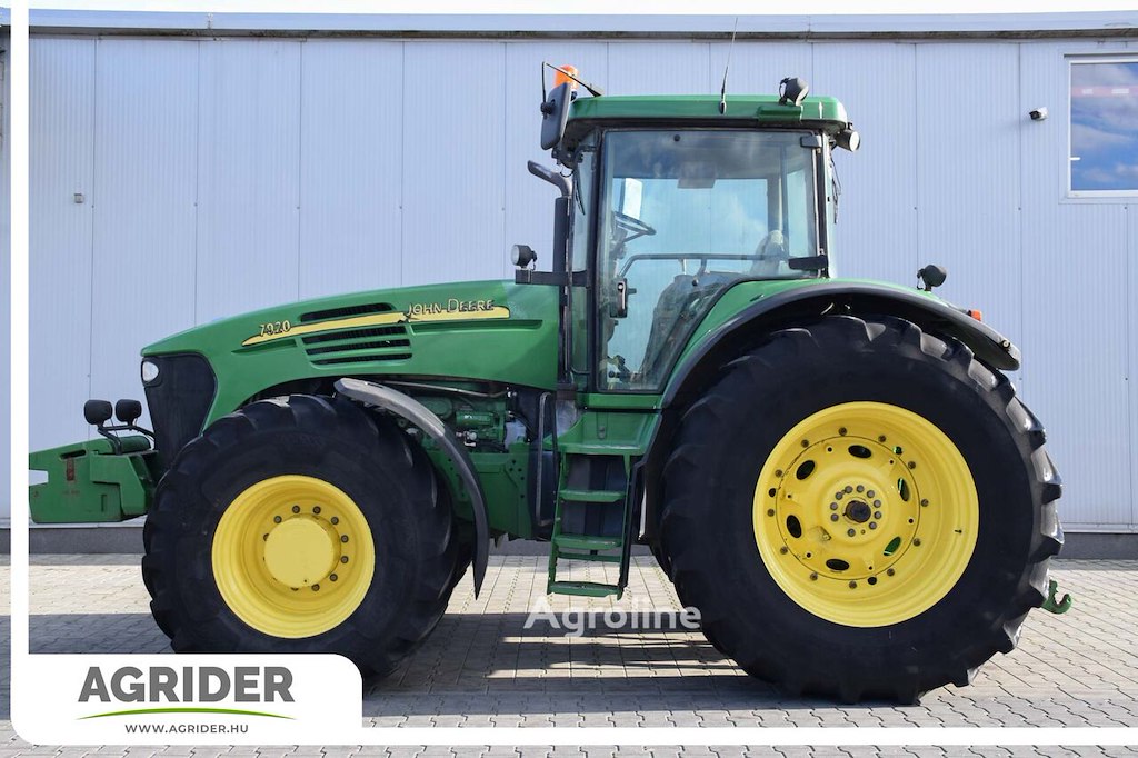 John Deere 7920 traktor točkaš