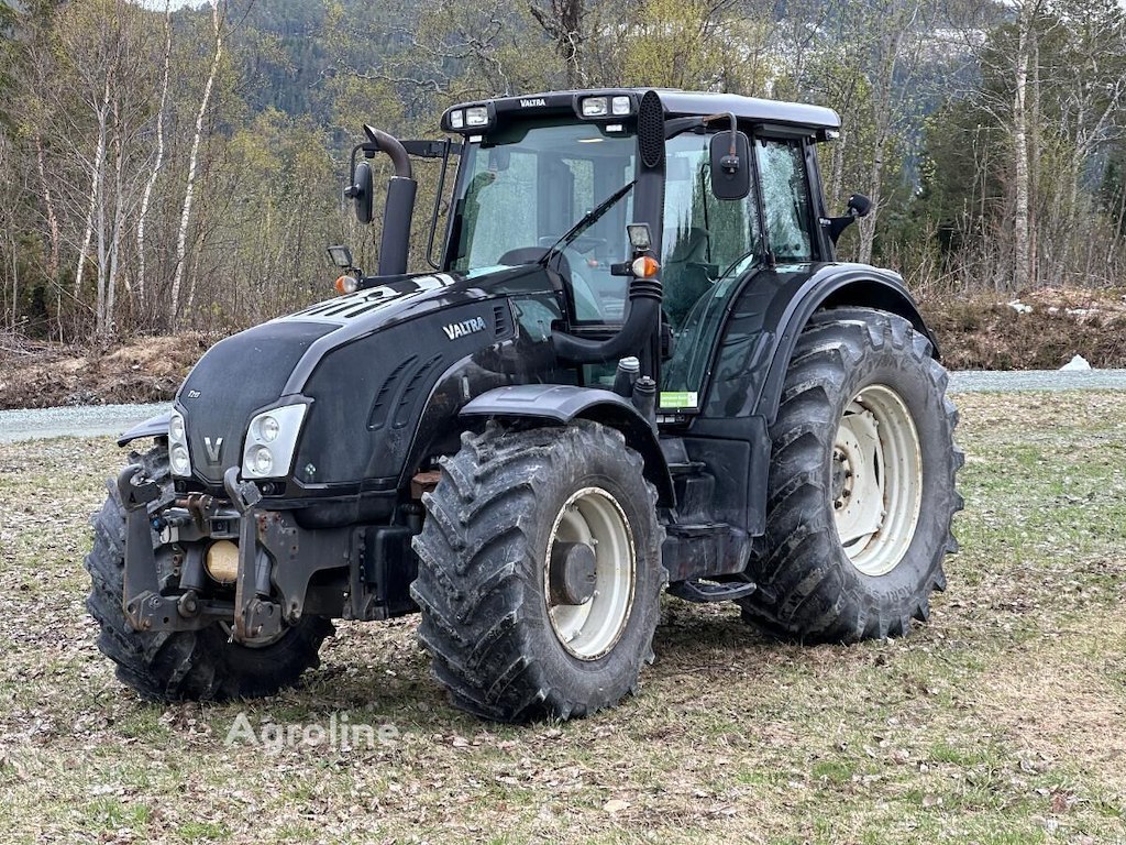 Prodaje se Valtra T213 TRAKTOR – 2012 – 212 HK – VERSU – POWERSHIFT traktor točkaš na aukciji