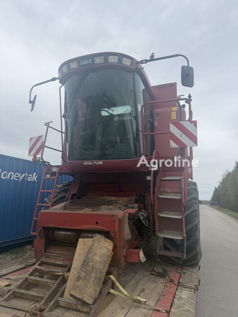 Case IH kombajn za žito po rezervnim delovima