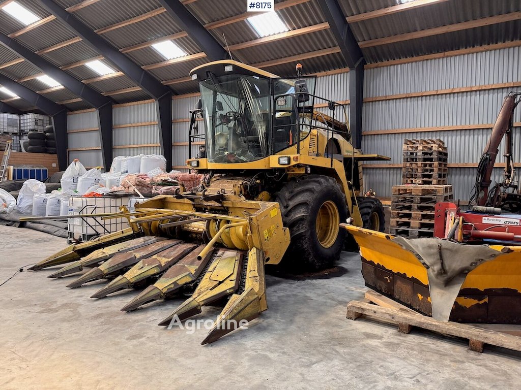 New Holland FX375 krmni kombajn