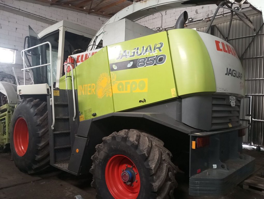 Claas Jaguar 850 krmni kombajn