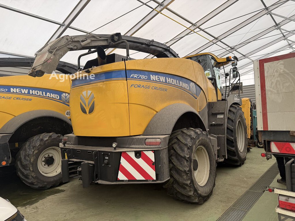 New Holland FR 780 krmni kombajn