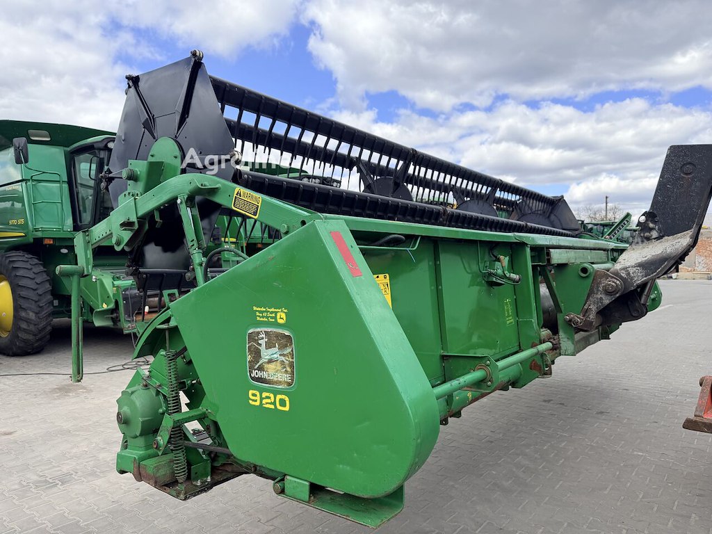 John Deere 920 adapter za žito
