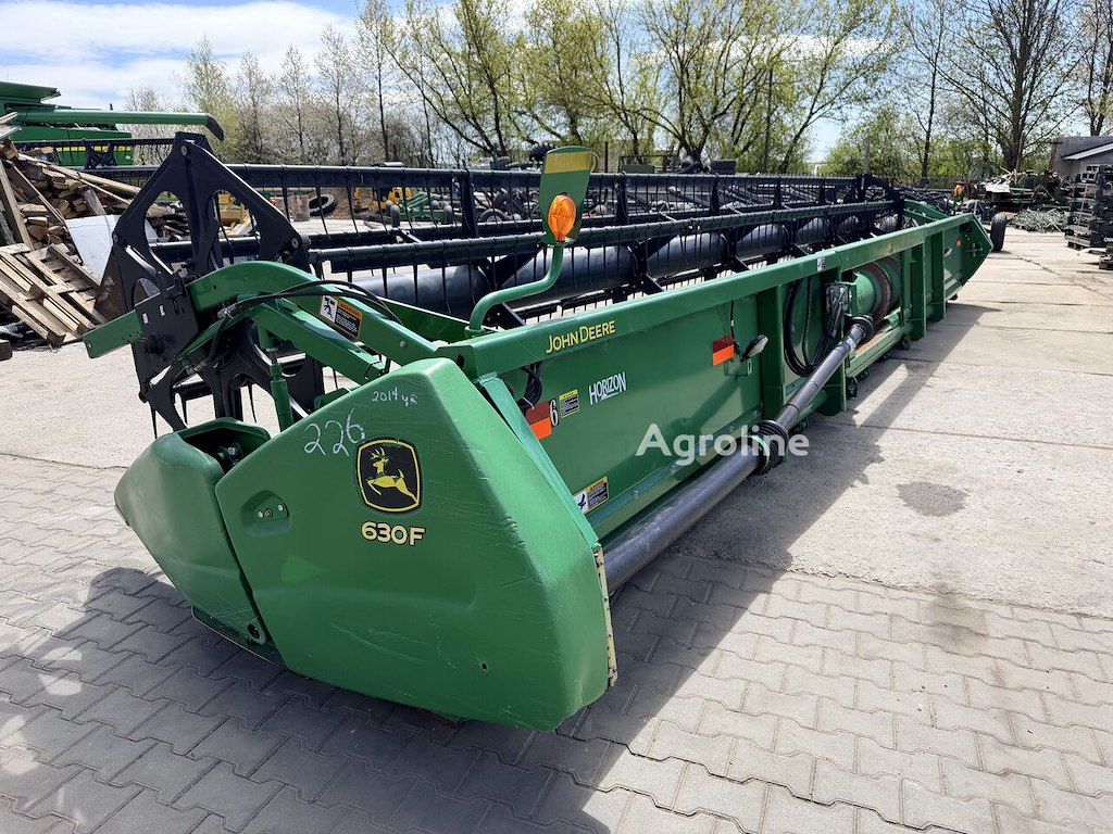 John Deere 630F adapter za žito