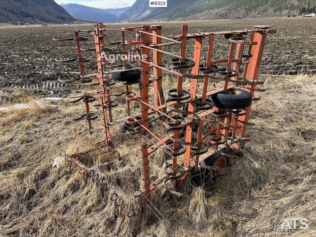 Fjærharv med S-tinder kultivator