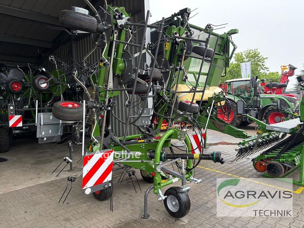 Novi Fendt TWISTER 8608 DN prevrtač sena